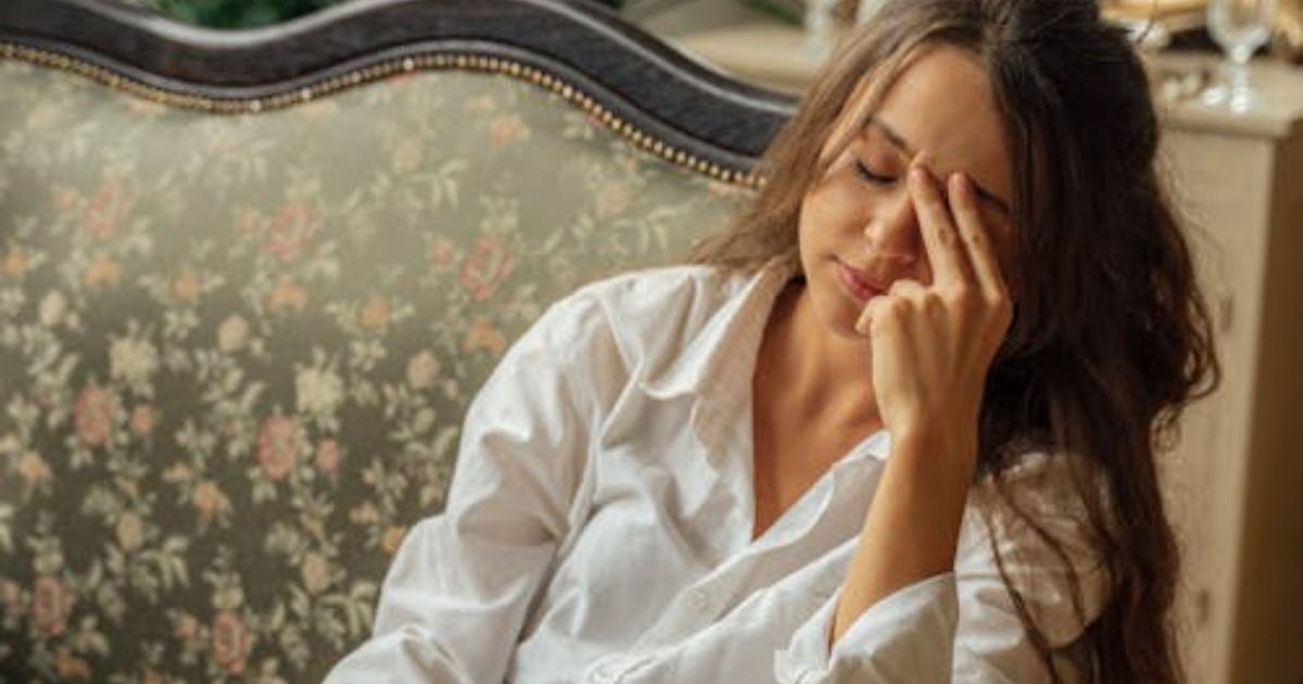 How to Tell Someone to Calm Down: 450 Examples of What to Say